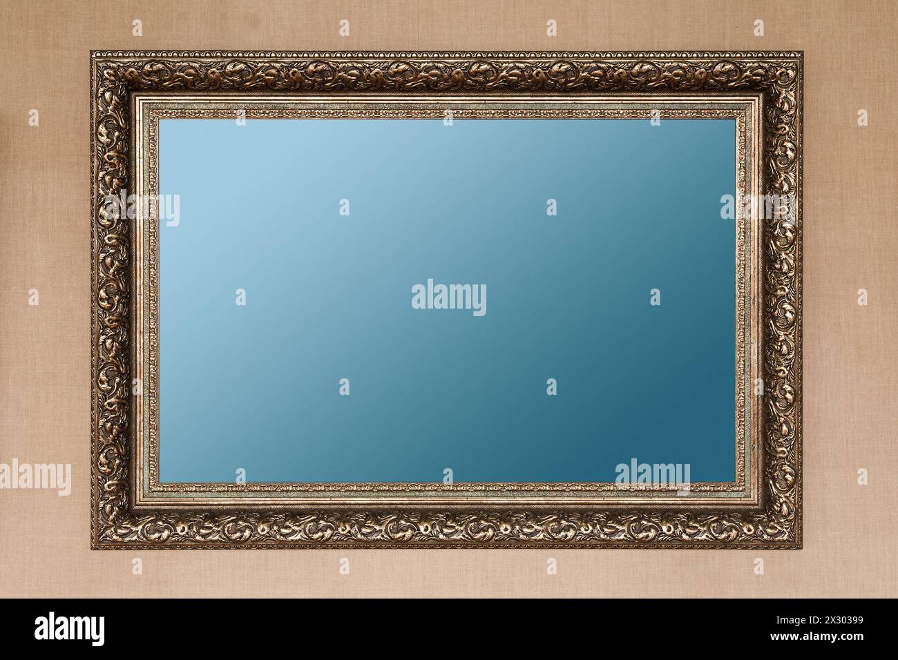 Copper art objects hi-res stock photography and images - Alamy