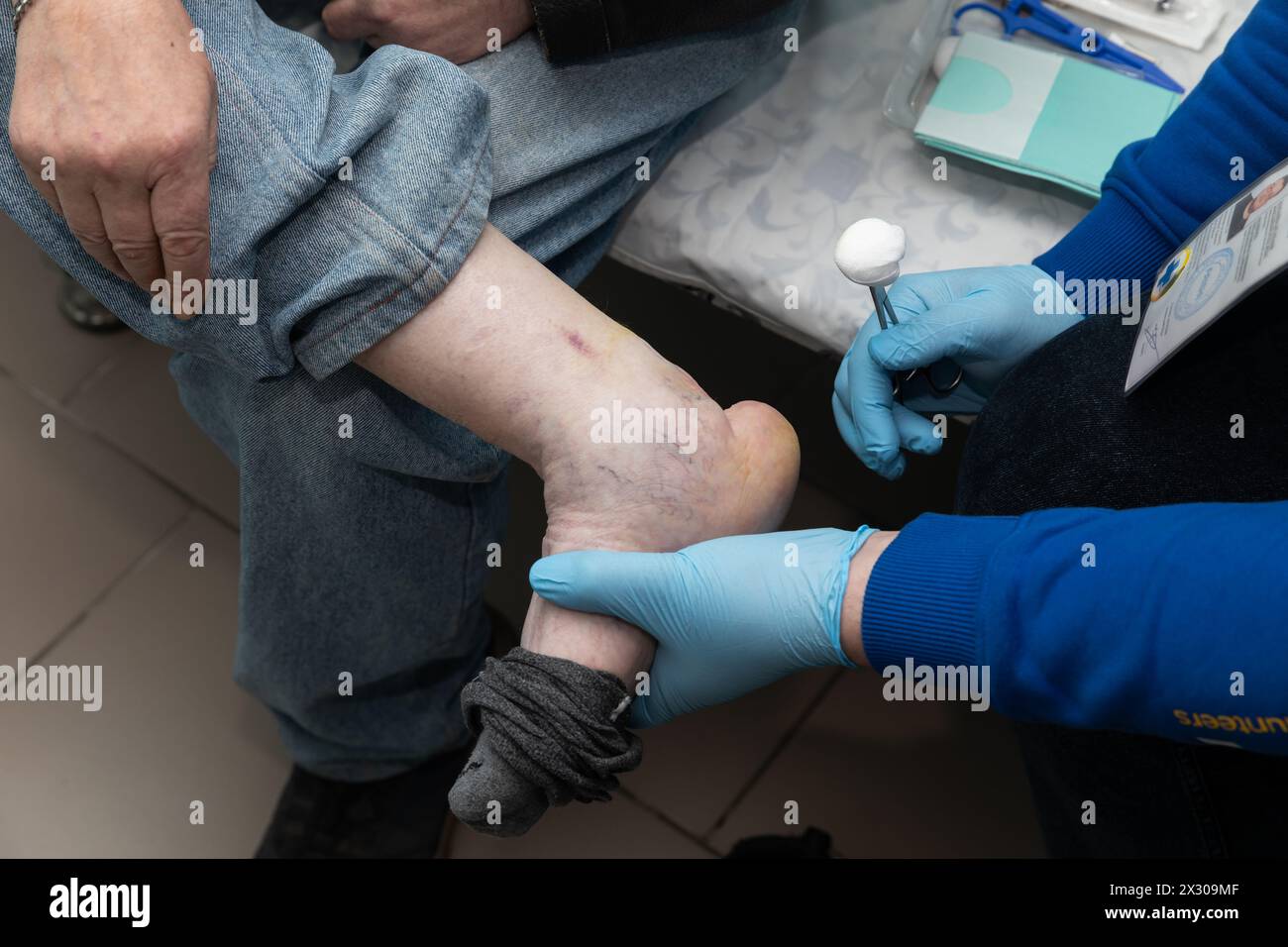 Doctor de trauma hi-res stock photography and images - Alamy