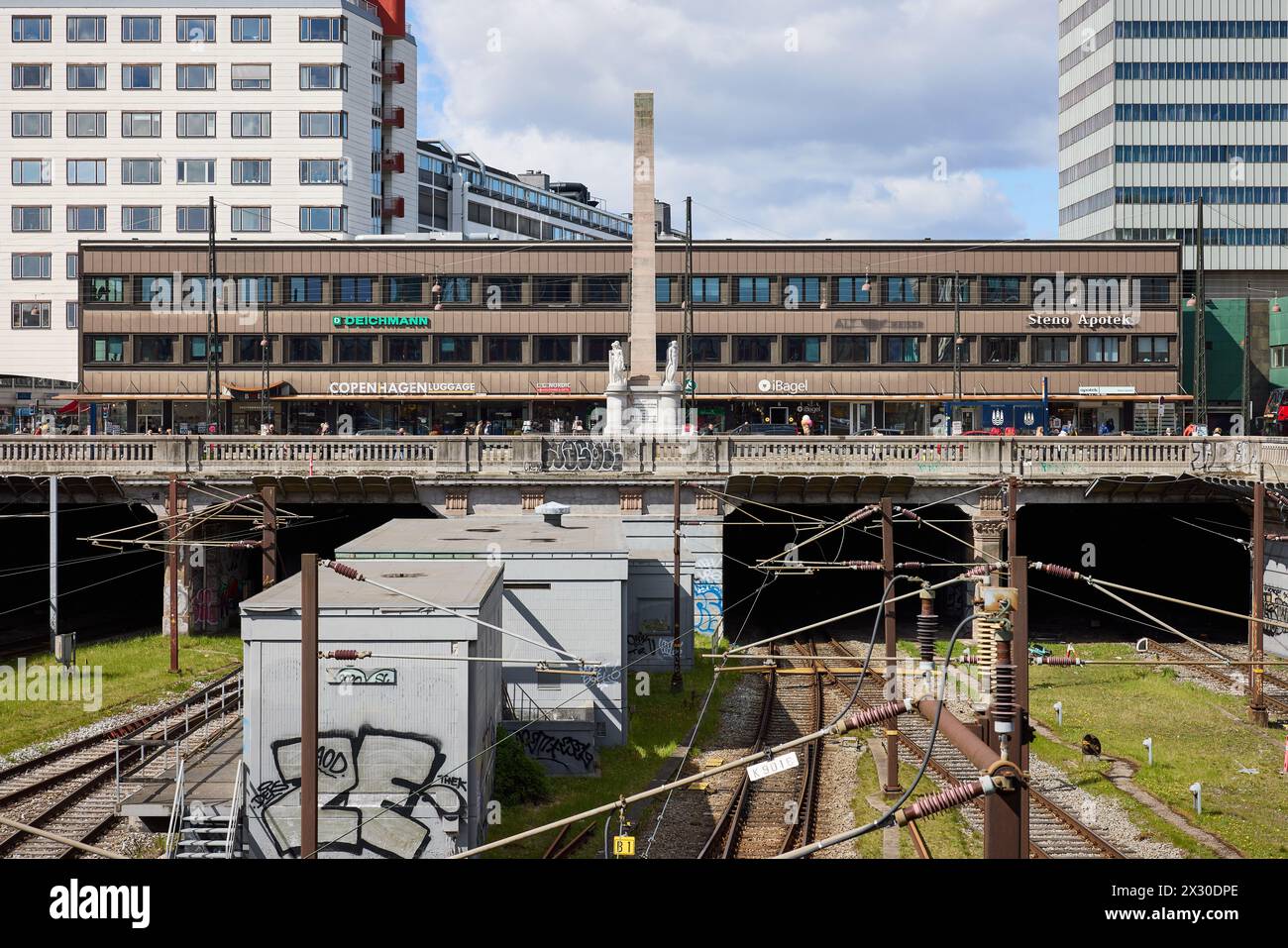 Buen, Vesterbrogade 6, designed by Thorvald Dreyer, Ib Lunding, Allan ...