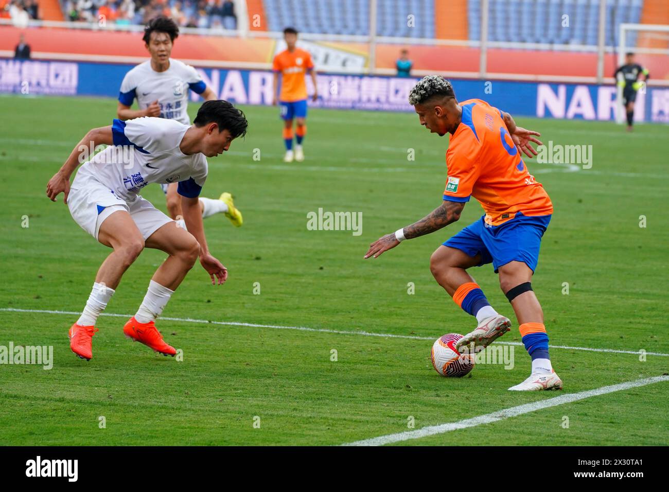 Shandong Taishan Football Club defeated Cangzhou Mighty Lions Football ...