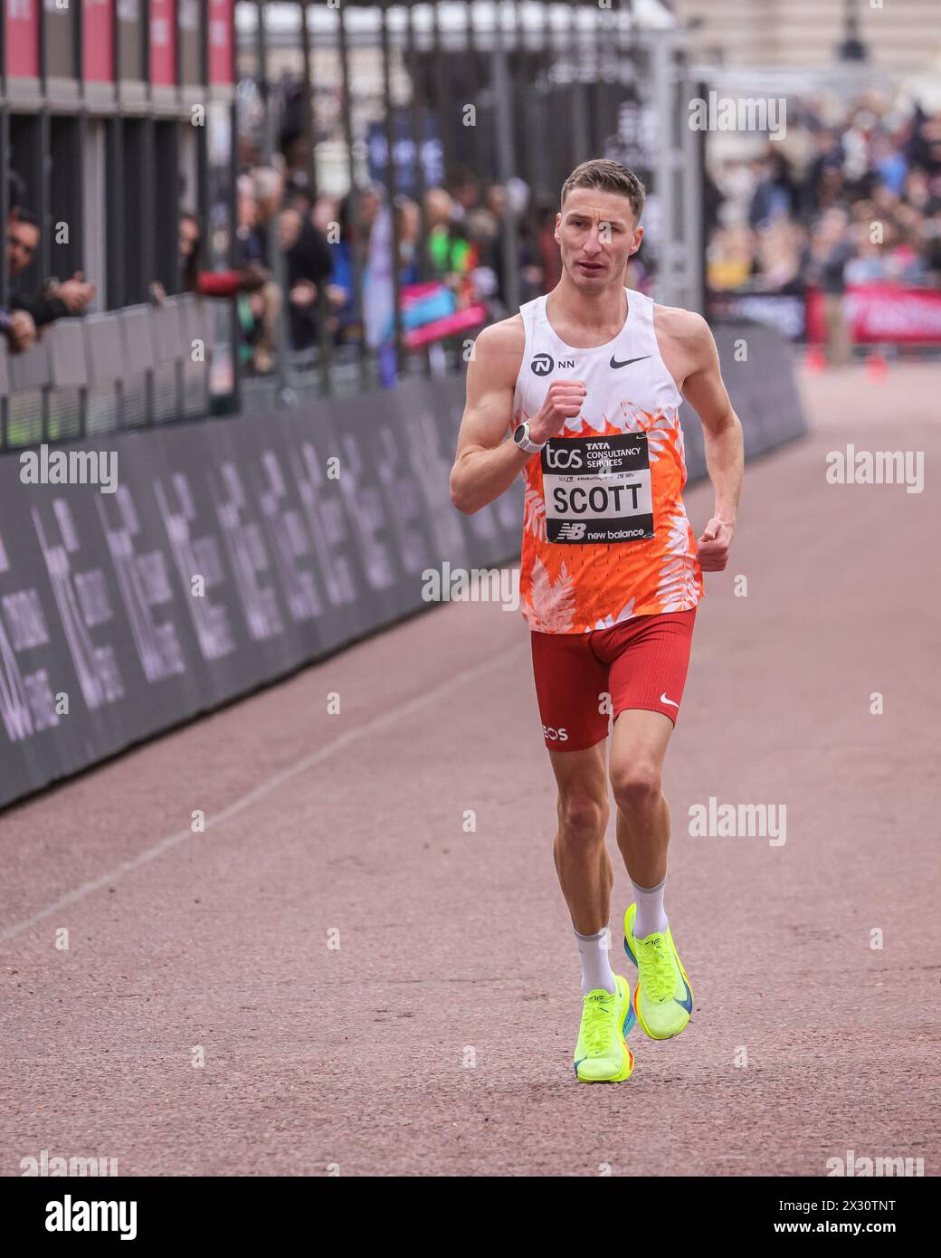 British long distance runner Marc Scott making his marathon debut ...