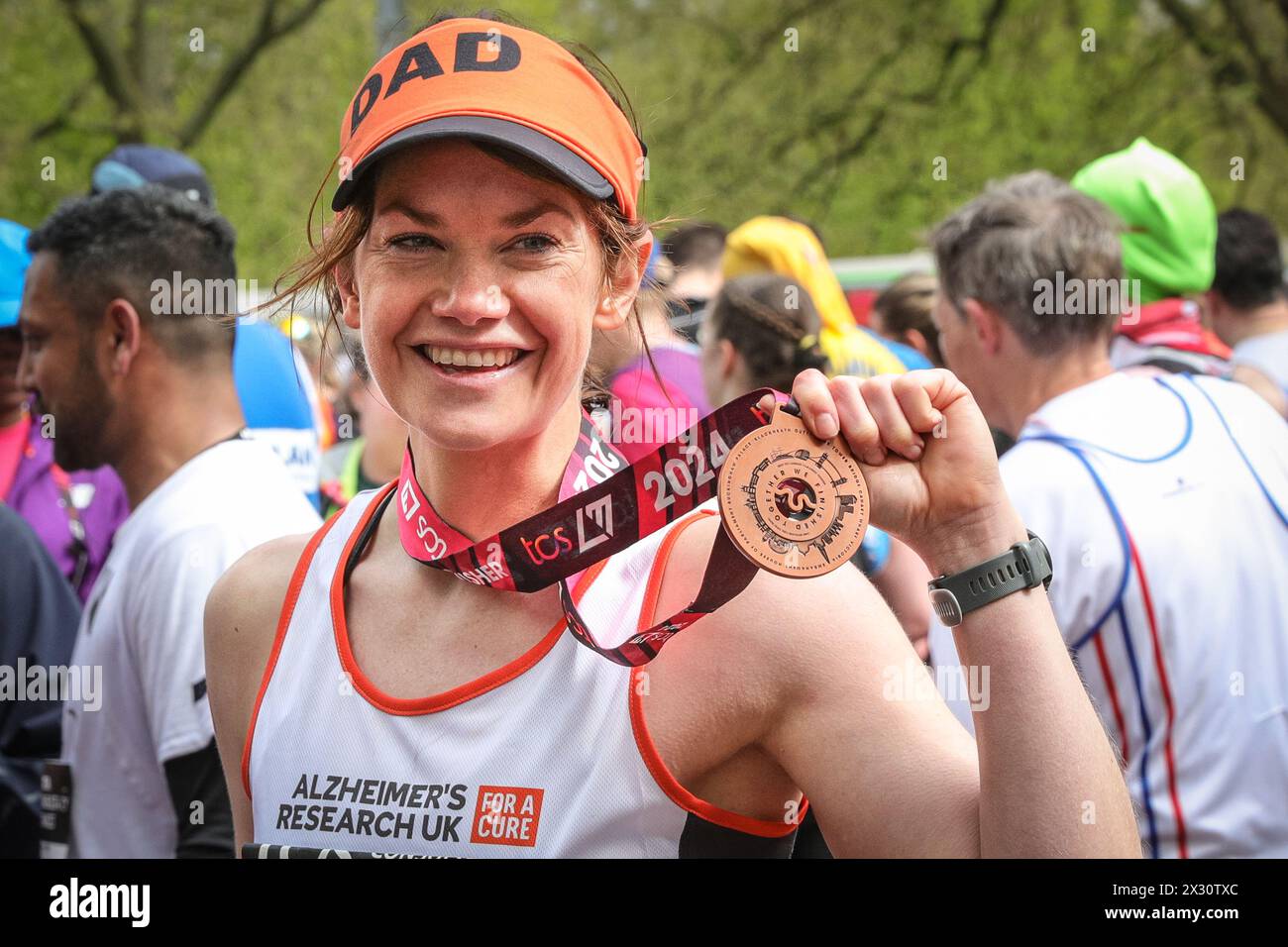 Ruth Wilson, actress, finishes the London Marathon 2024 and shows medal ...