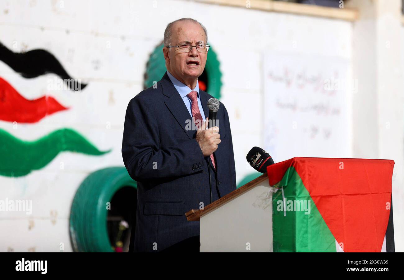 Büro im westen hi-res stock photography and images - Alamy