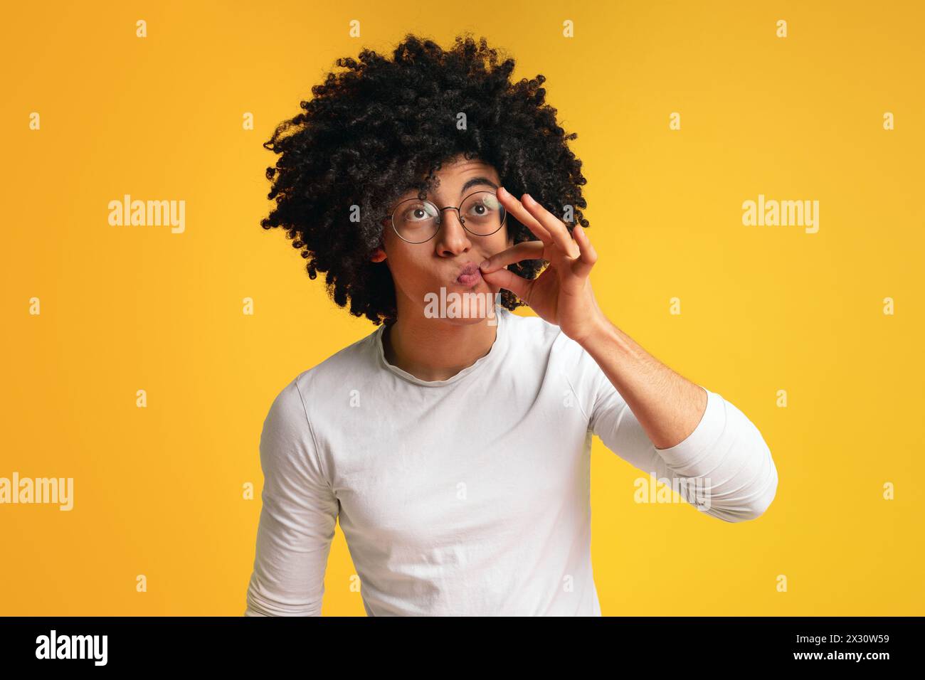 Mouth zip zipper hi-res stock photography and images - Alamy