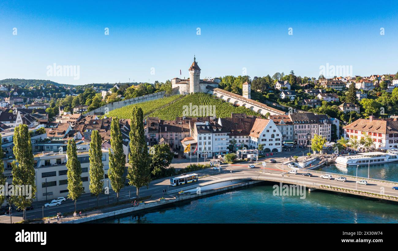 Der Munot ist eine Zirkularfestung in Schaffhausen und eines der ...