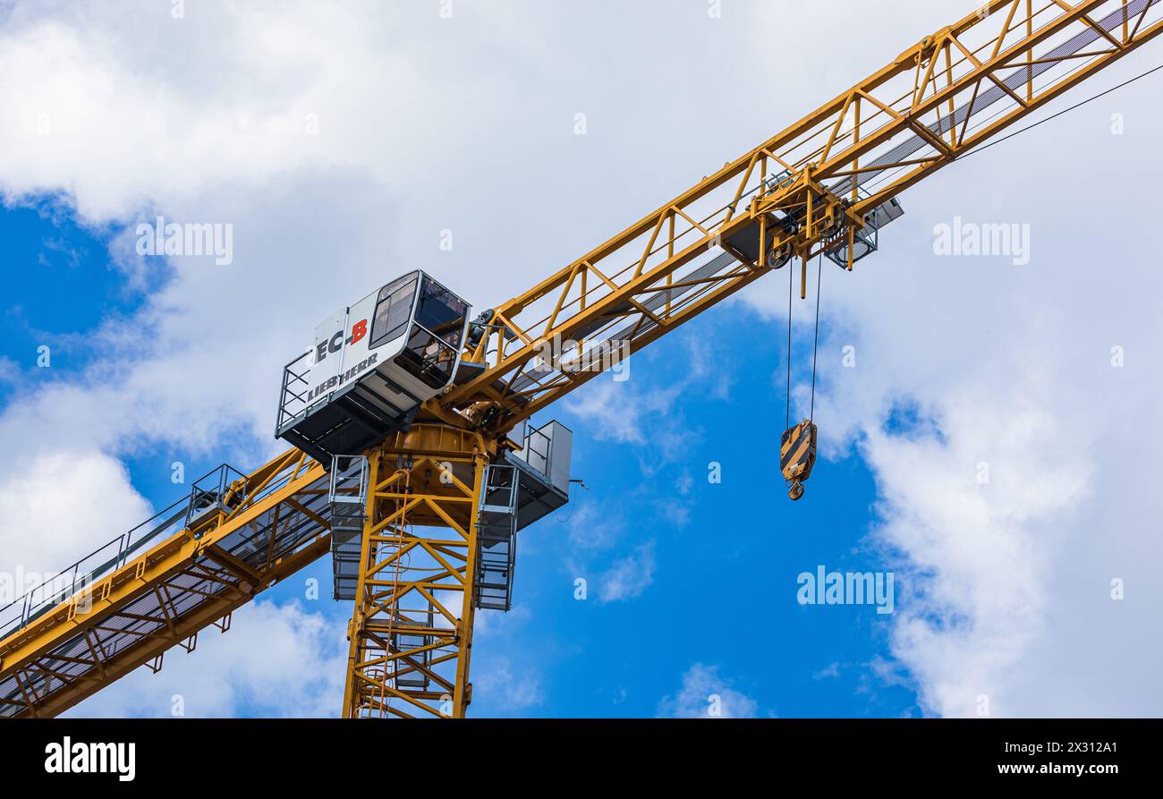 Liebherr baukran hi-res stock photography and images - Alamy