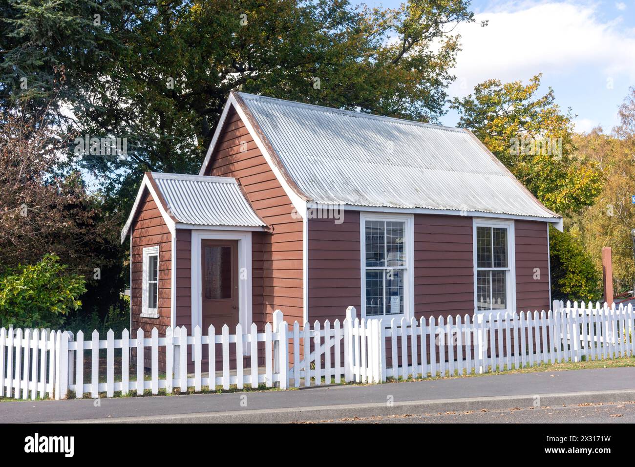 Gerald hall hi-res stock photography and images - Alamy