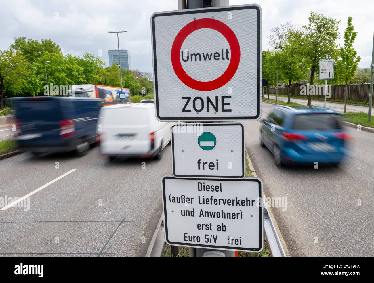 Traffic signs munich hi-res stock photography and images - Alamy