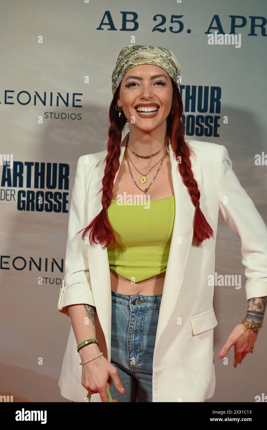 Cologne, Germany. 22nd Apr, 2024. Actress Aline Jost comes to the ...