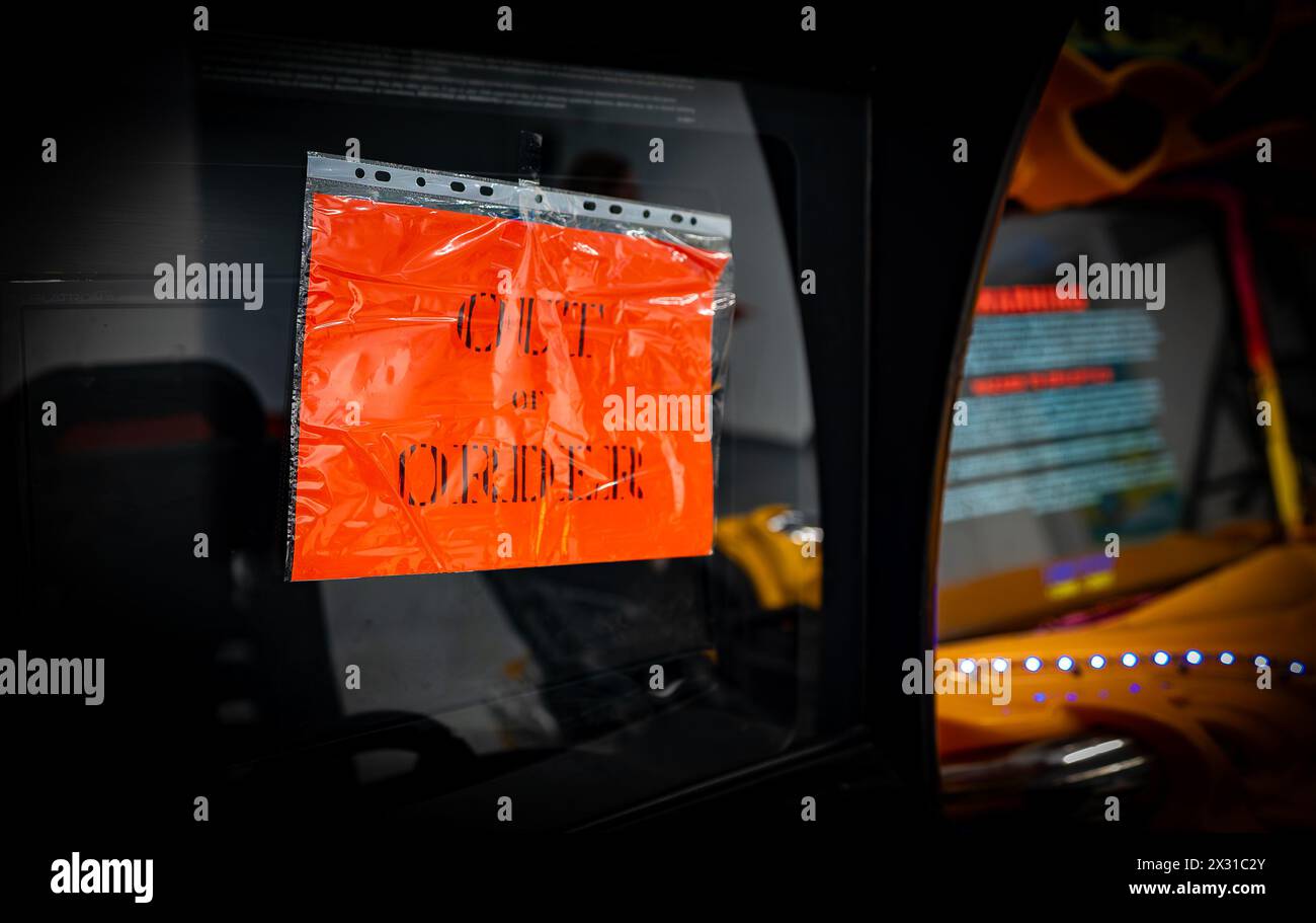 Out of order inscription on the gaming machine Stock Photo - Alamy