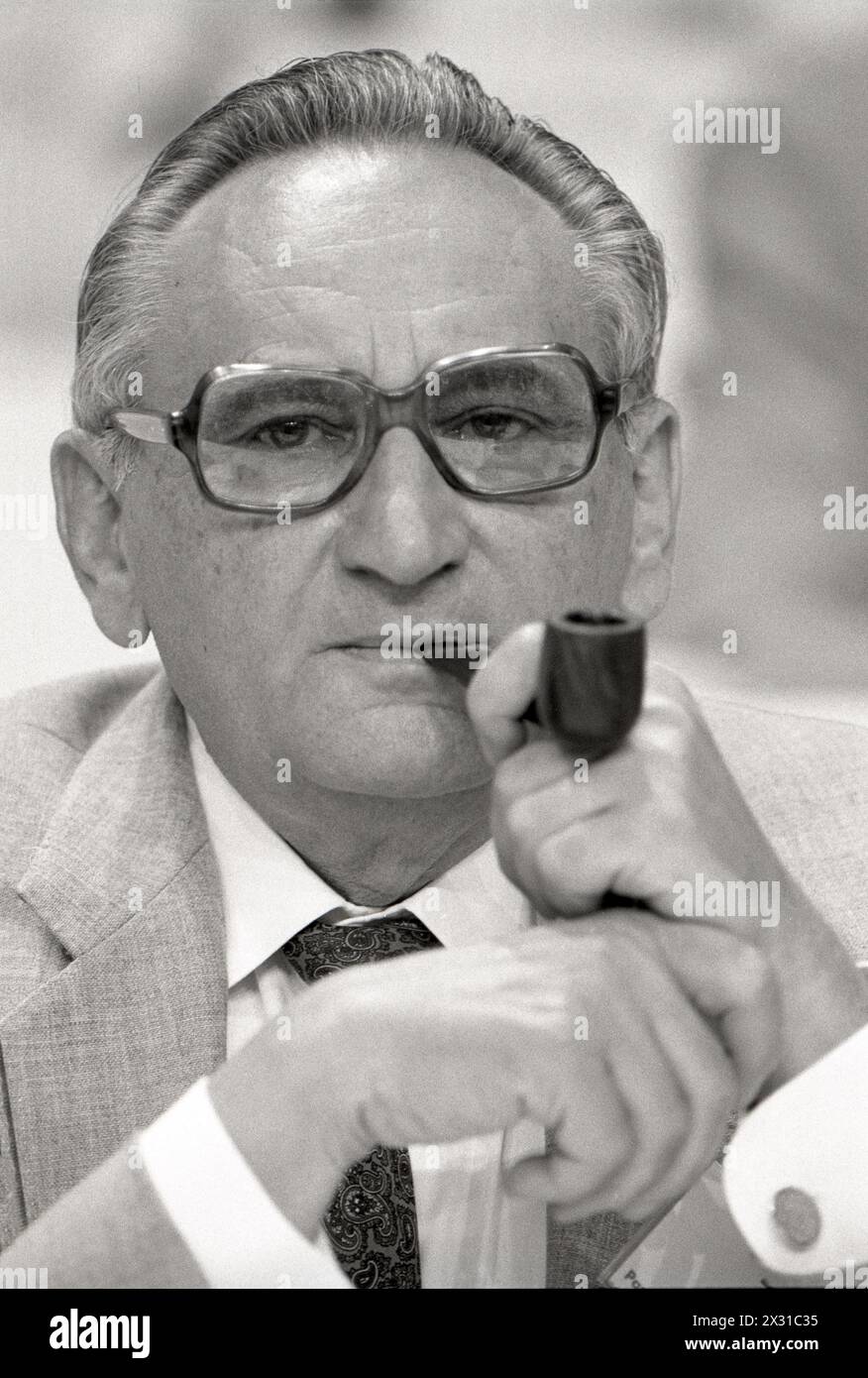 Federal party convent of the social democratic party germany hi-res ...