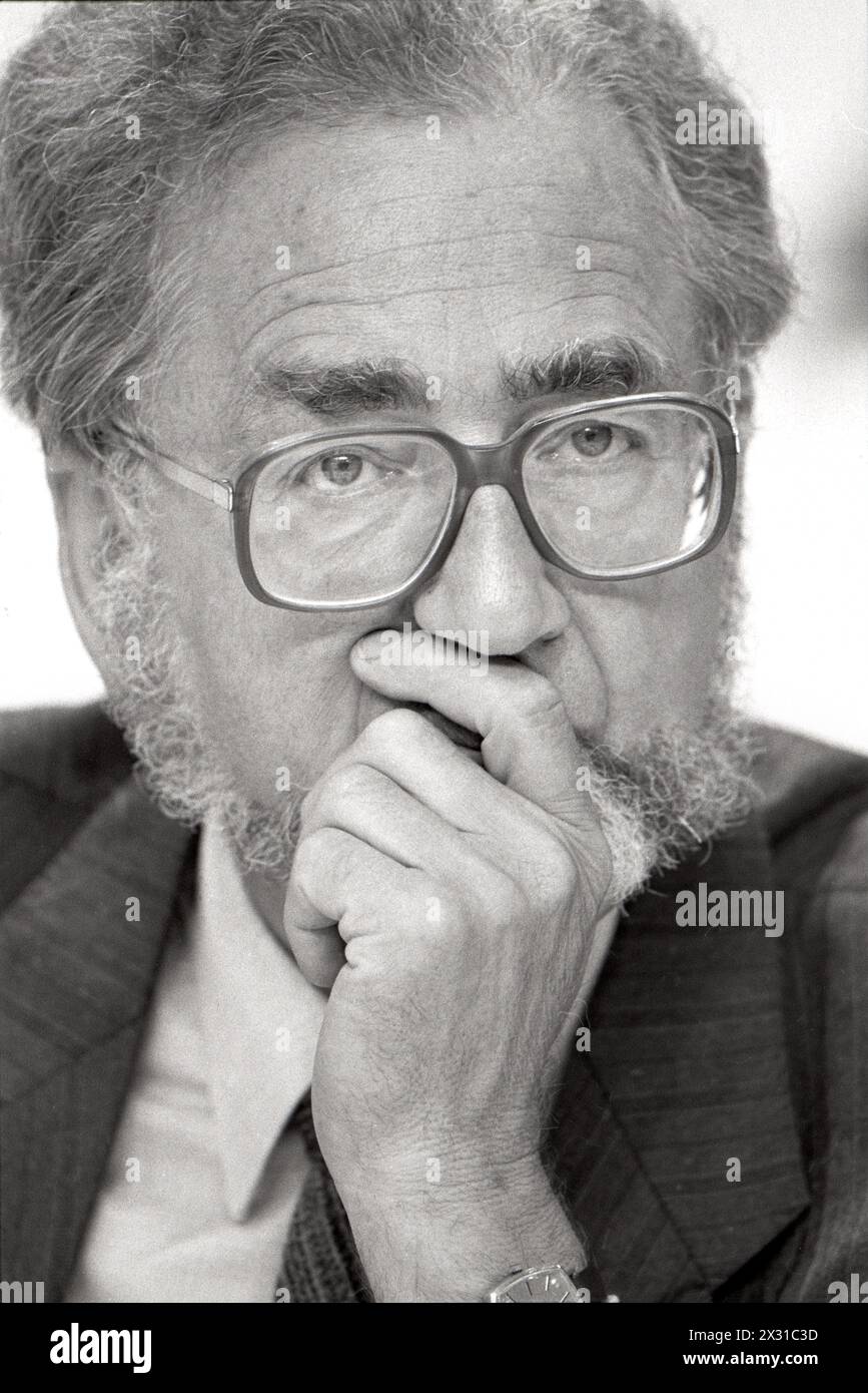 Federal party convent of the social democratic party germany hi-res ...