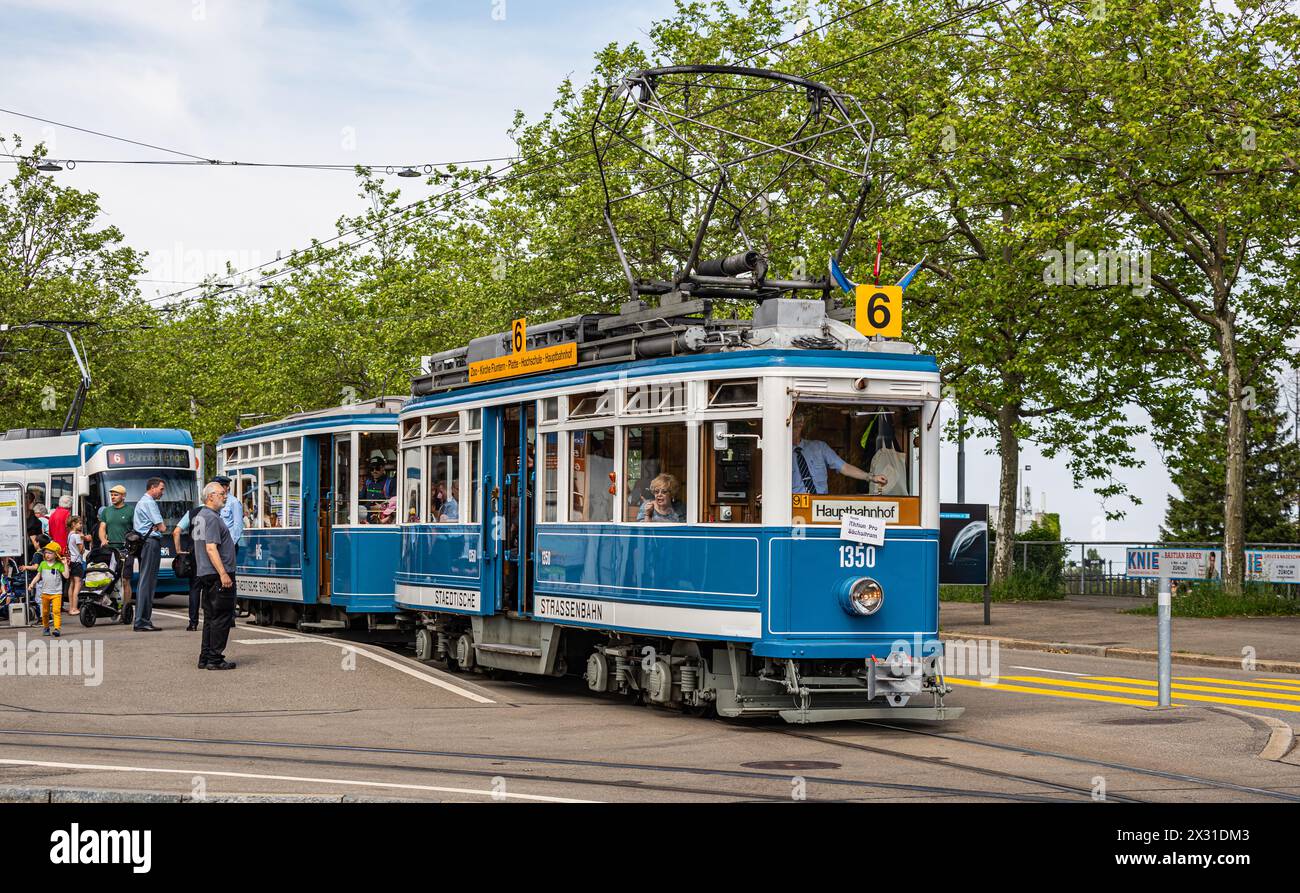 Im Jahr 1930 wurde das Tram StStZ Ce 4/4 321 an die Städtische ...
