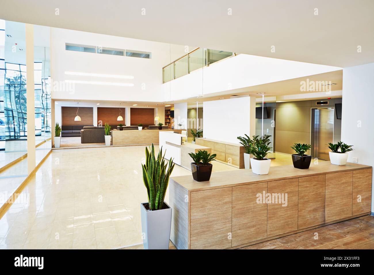 Office lobby screen hi-res stock photography and images - Alamy