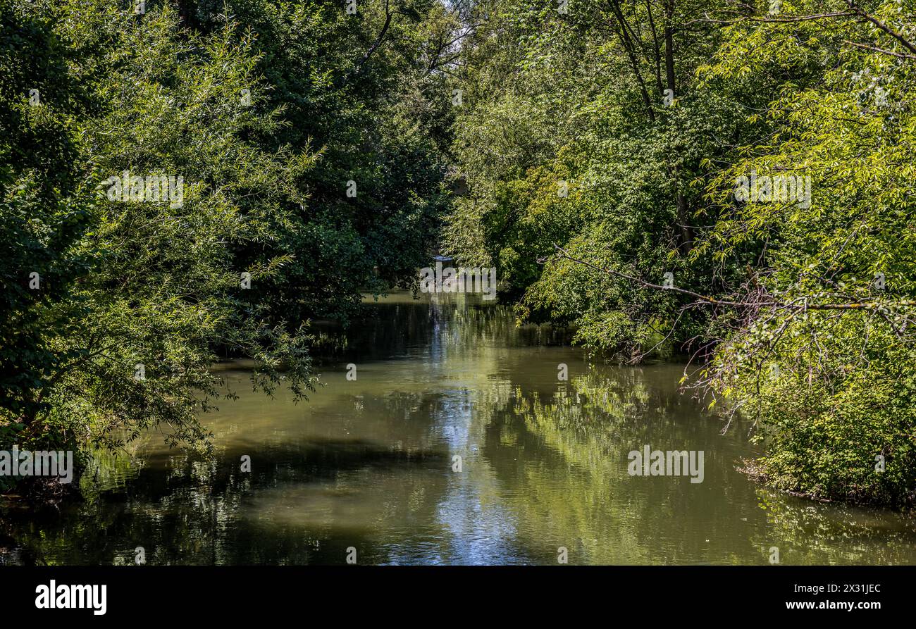 Fluss glatt hi-res stock photography and images - Alamy