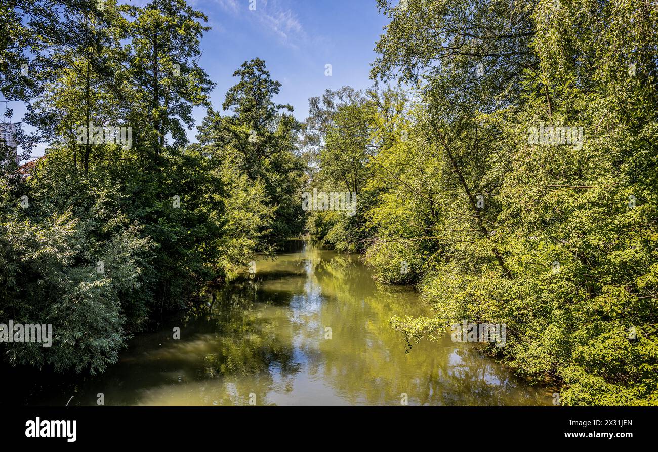 Fluss glatt hi-res stock photography and images - Alamy
