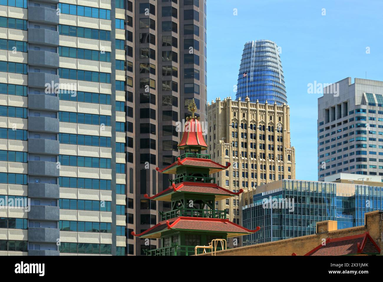 Salesforce tower san francisco hi-res stock photography and images - Alamy