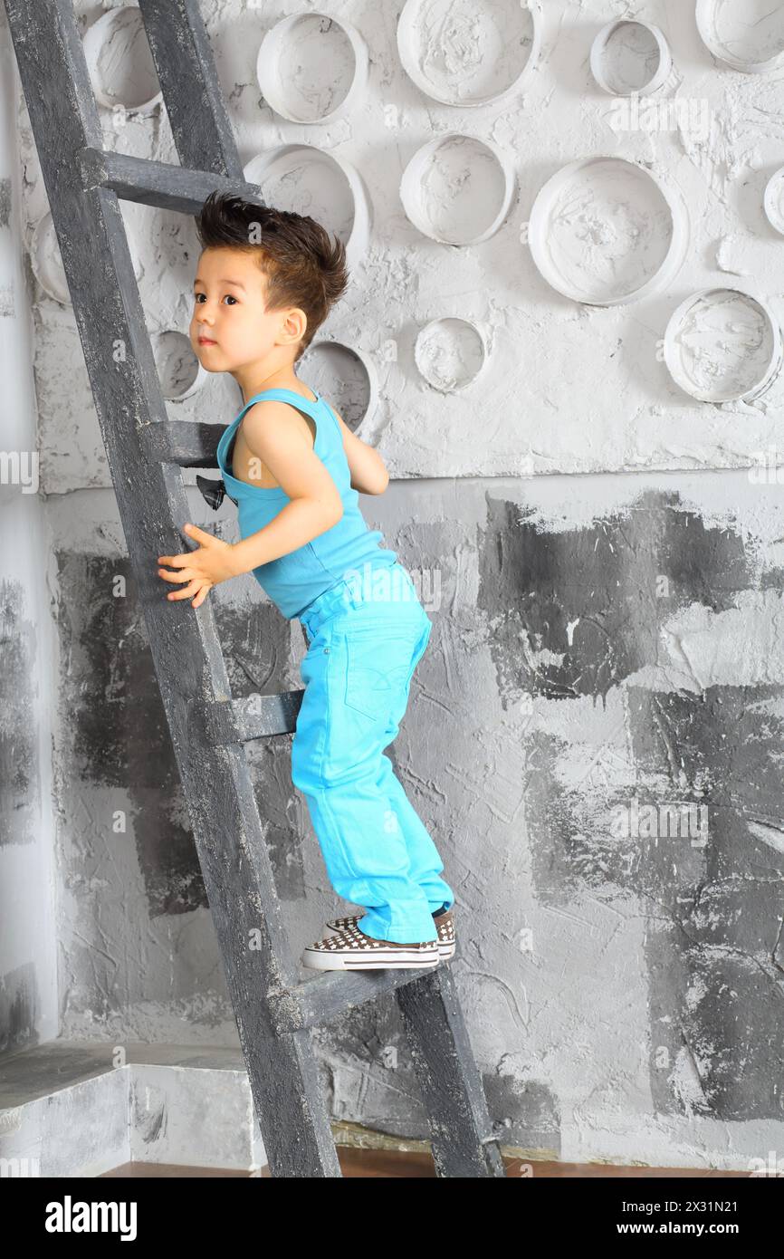 Korean ladder game hi-res stock photography and images - Alamy