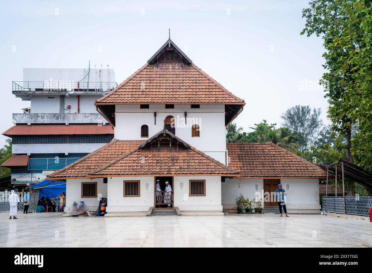 The Cheraman Juma Mosque is Kodungallur in Thrissur district. According ...