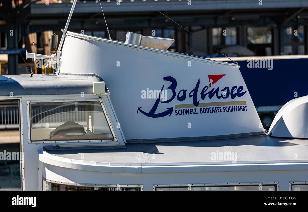 Das Logo der Schweizerischen Bodensee Schifffahrt, welche die Autofähre ...