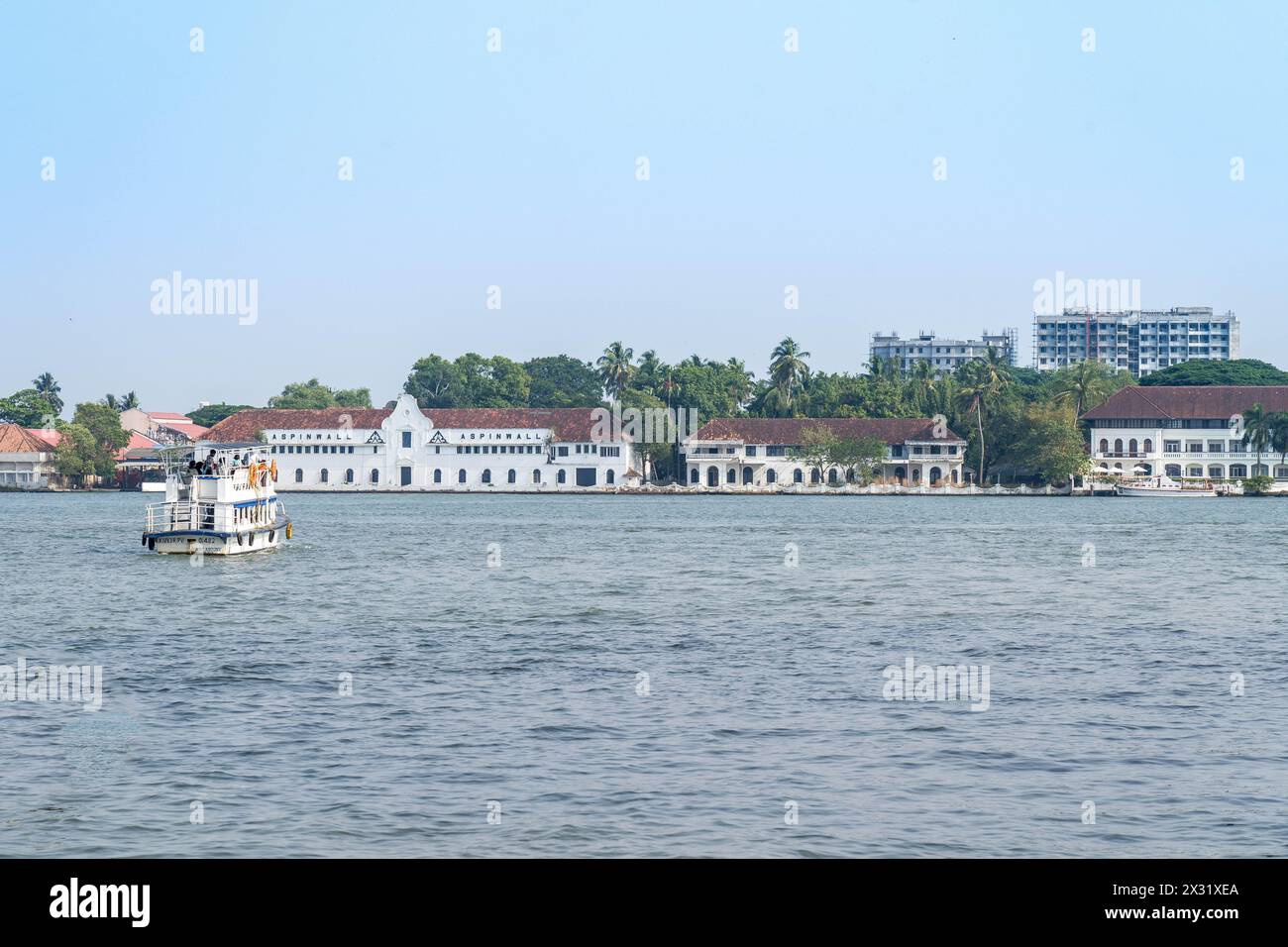 Ferry trips from Fort Kochi to Munambam fishing harbour on Vypeen ...
