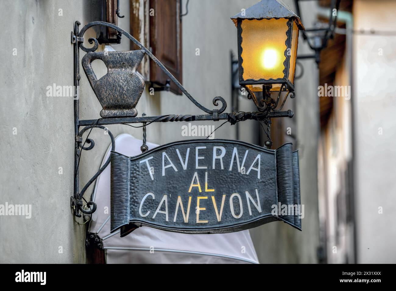 geography / travel, Italy, Friuli, sign at a tavern in the old town of ...
