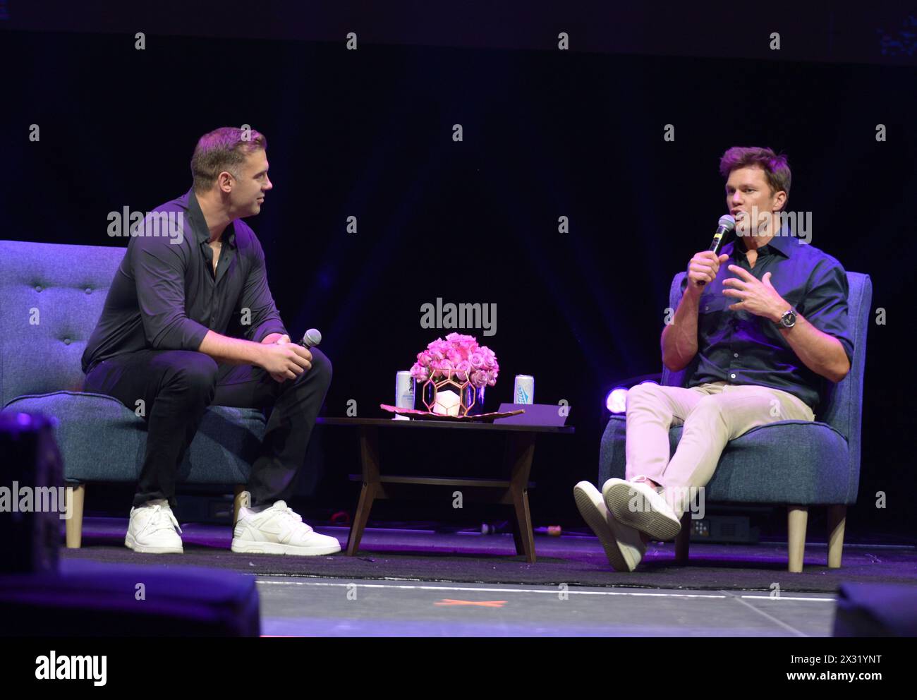 CORAL GABLES, FLORIDA - APRIL 20: Lewis Howes in conversation with Tom ...