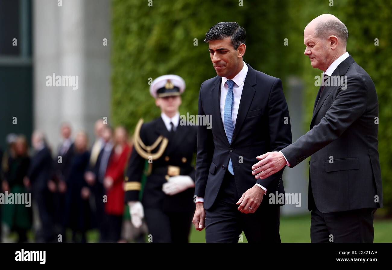 Prime Minister Rishi Sunak (left) and Germany's Chancellor Olaf Scholz ...