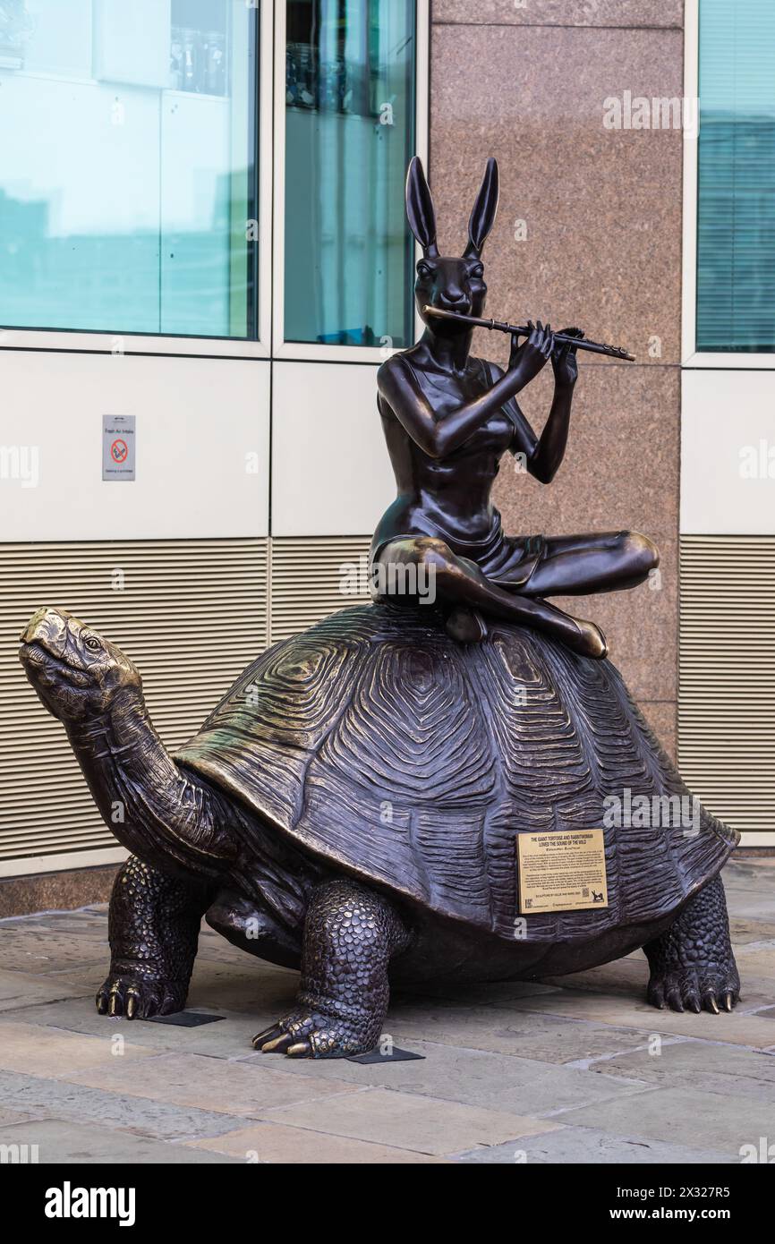 Gillie and marc statue along the River Thames in London, UK Stock Photo ...