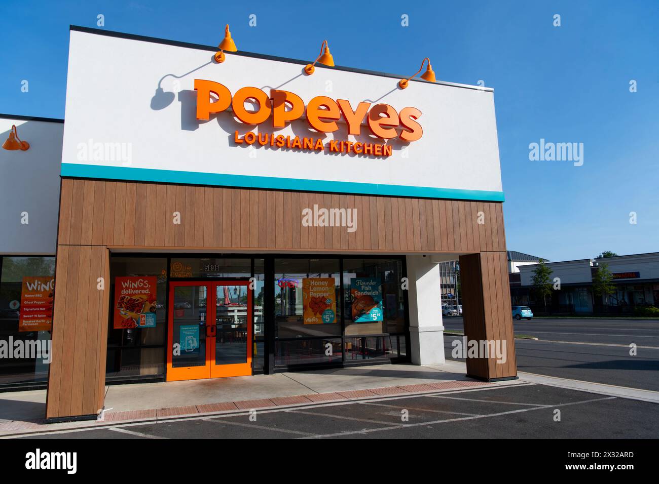 USA Fast food Popeyes Louisiana Kitchen restaurant in Arlington ...