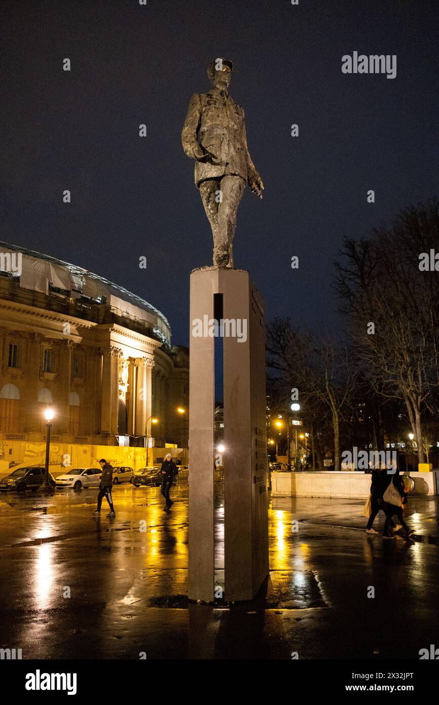 Statue of General Charles de De Gaulle, founder and first President of ...