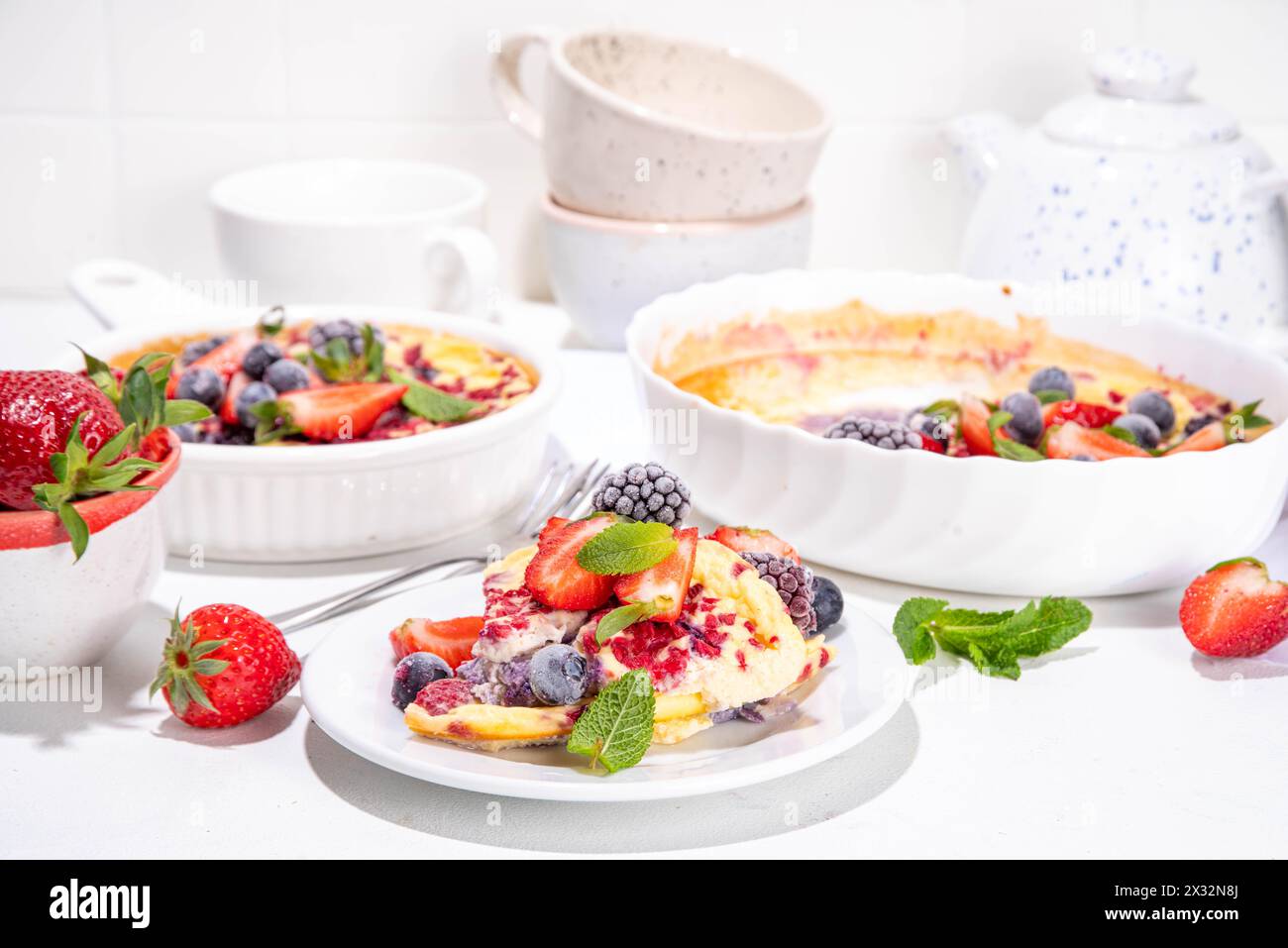 Baked yogurt healthy sweet morning dessert. Oven baked greek yogurt ...