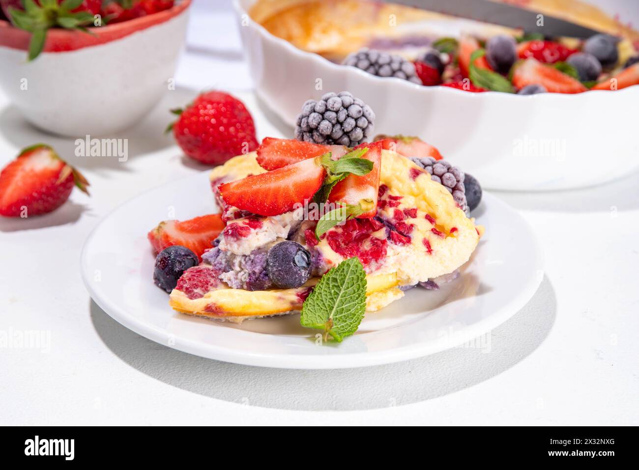 Baked yogurt healthy sweet morning dessert. Oven baked greek yogurt ...