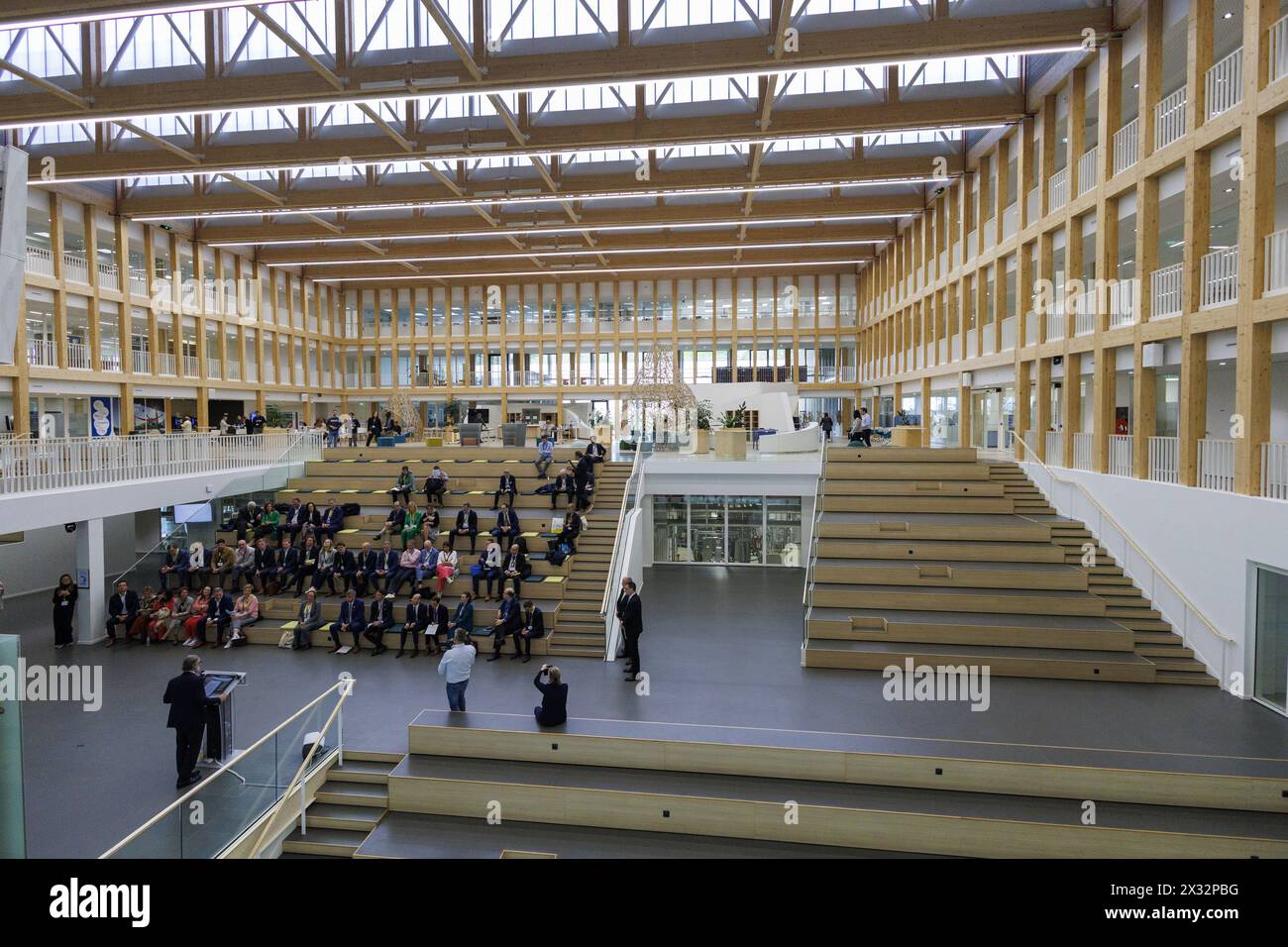 Gif Sur Yvette, France. 24th Apr, 2024. This picture shows a visit to ...