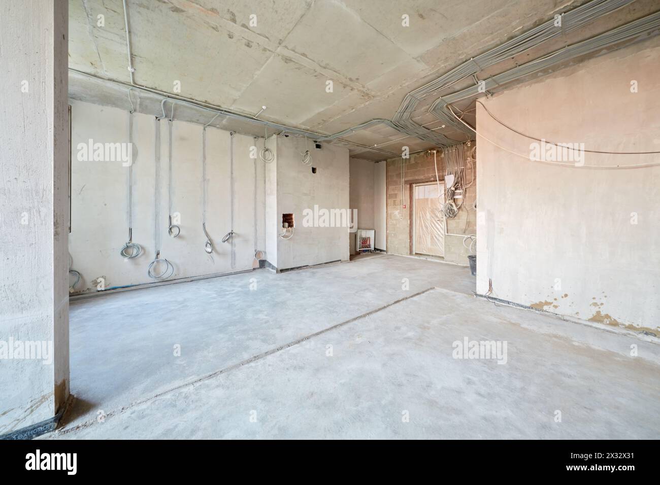 Plaster wall building under reconstruction hi-res stock photography and ...