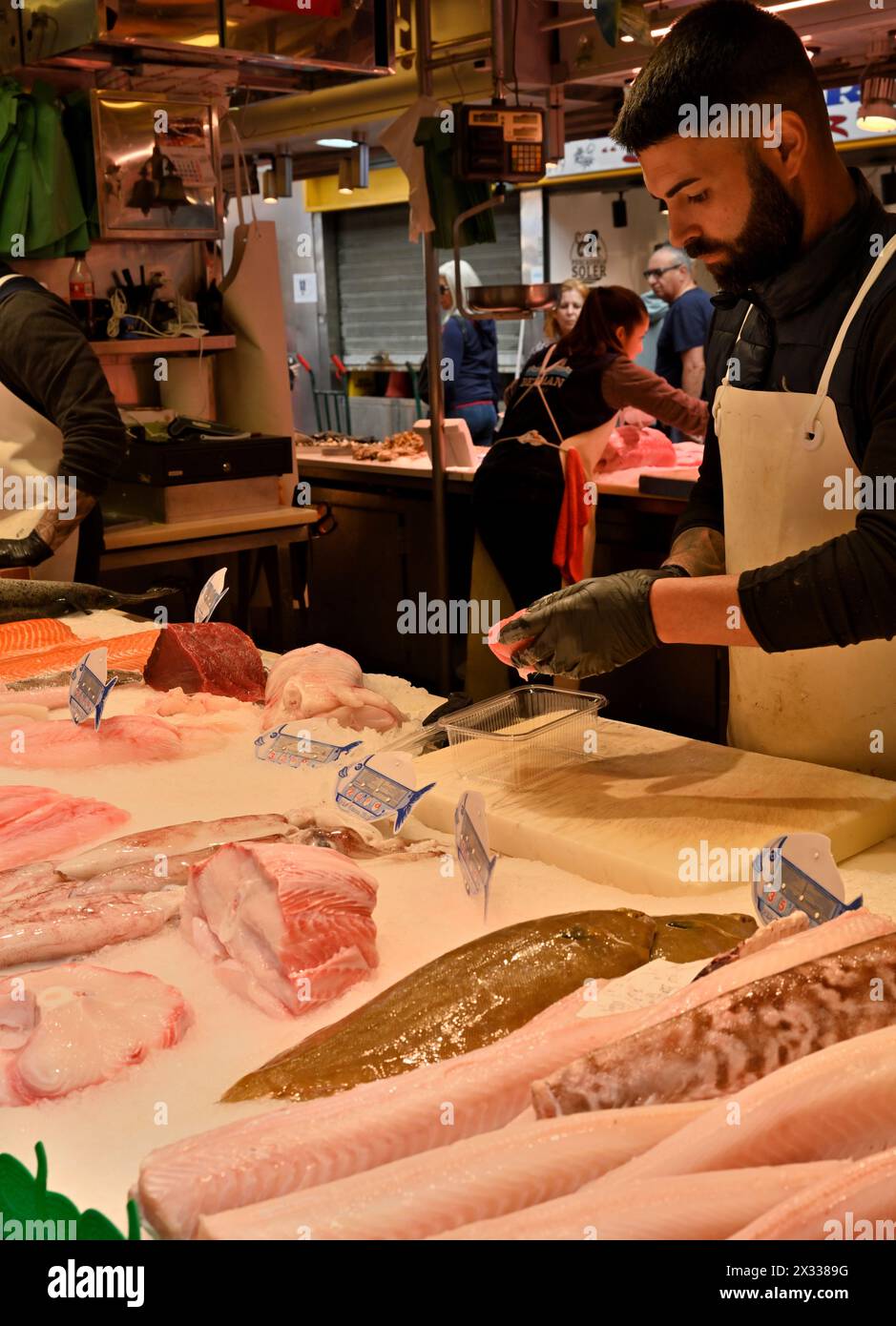 Fresh sea food for sale on market stall Stock Photo - Alamy