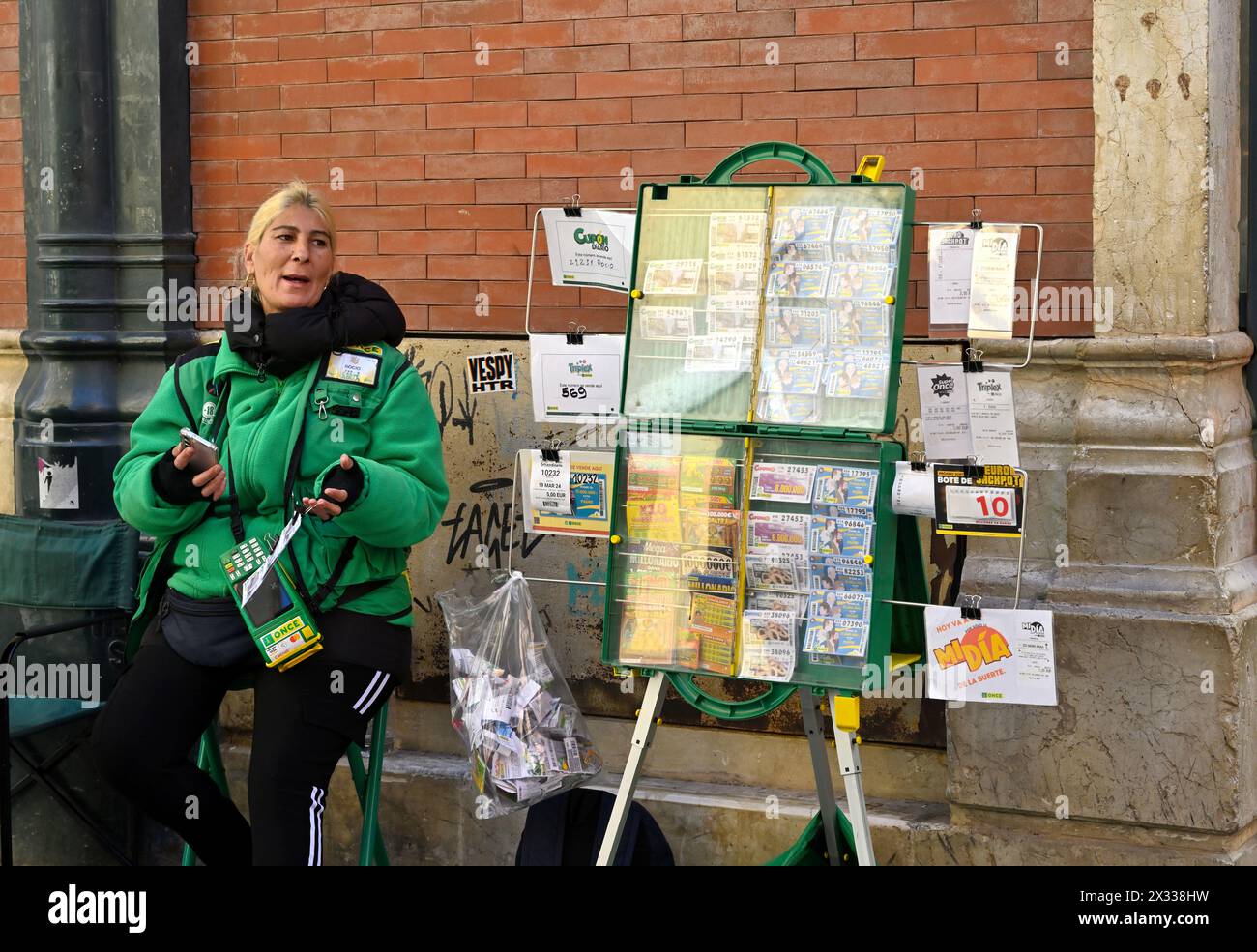 Scratch game hi-res stock photography and images - Alamy