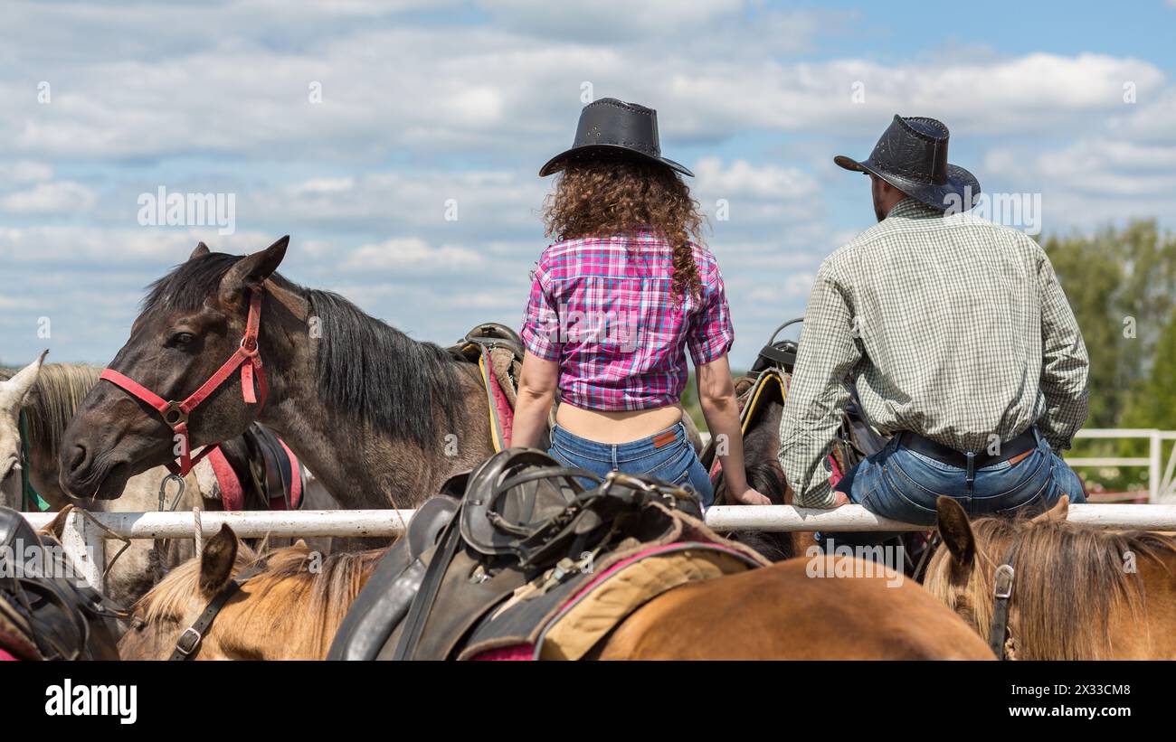 Sit back and hi-res stock photography and images - Alamy