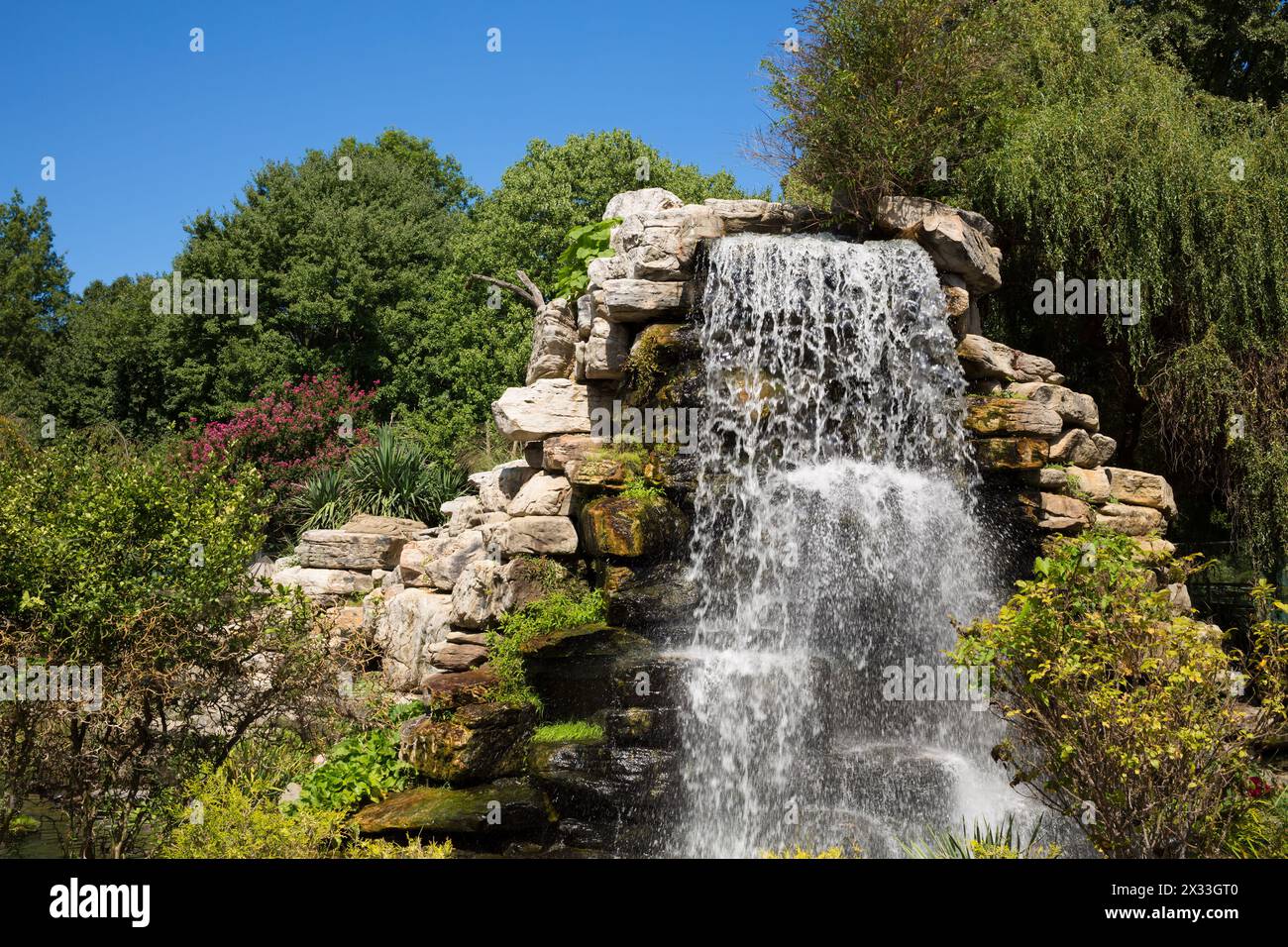 Man made waterfall among rocks hi-res stock photography and images - Alamy