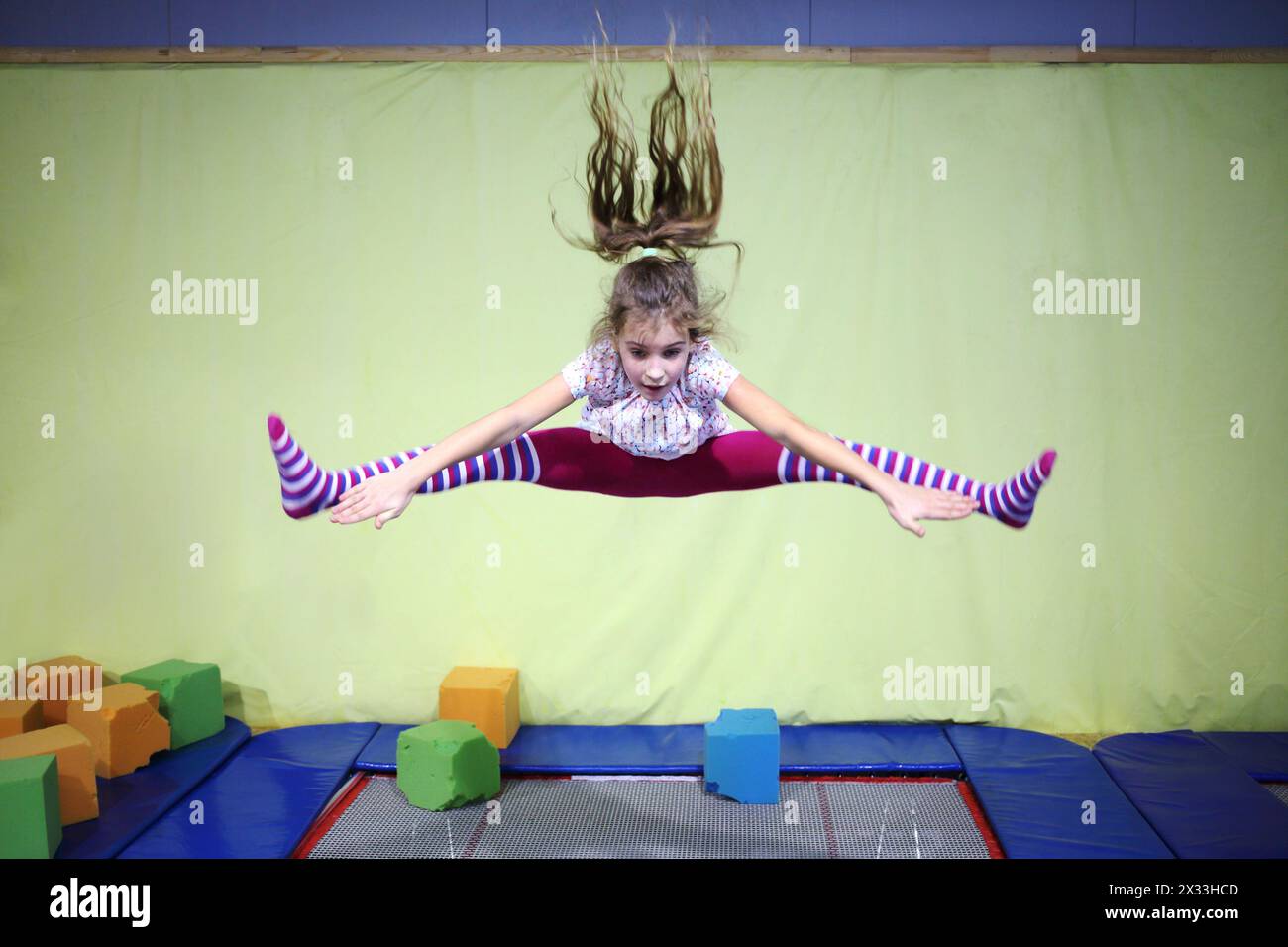 Cute girl in tights hi-res stock photography and images - Alamy