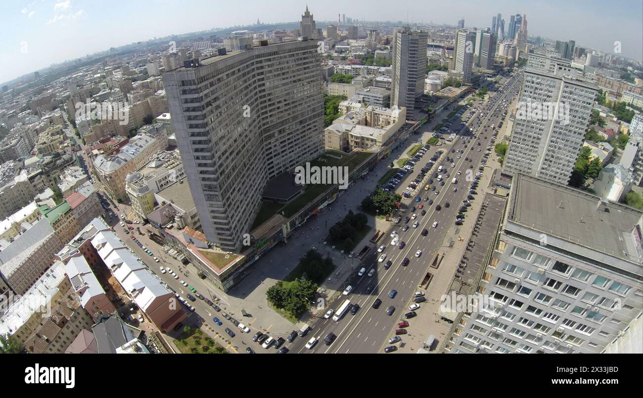 Day traffic on new arbat hi-res stock photography and images - Alamy