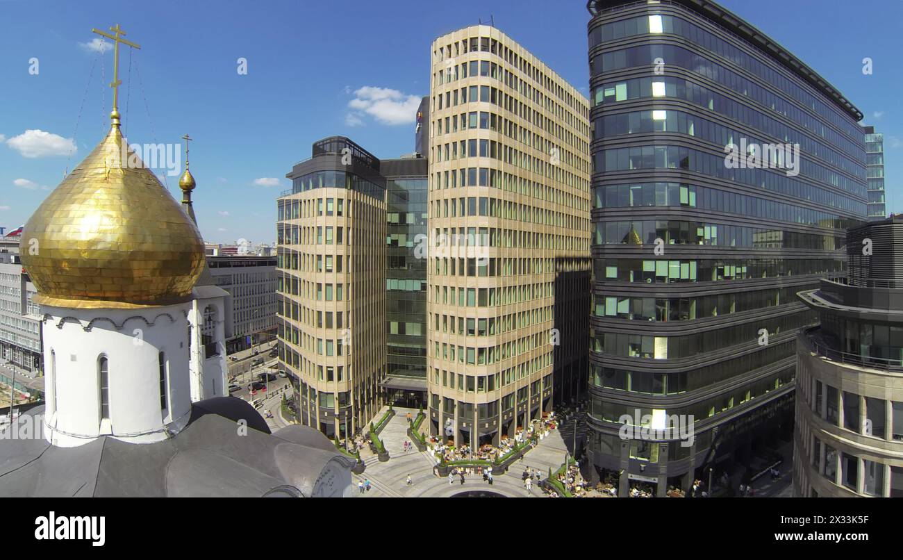 Office centre white square moscow hi-res stock photography and images ...