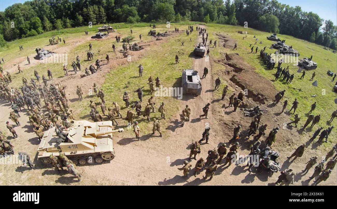 RUSSIA, NELIDOVO - JUL 12, 2014: Troops of Soviet and German armies on ...