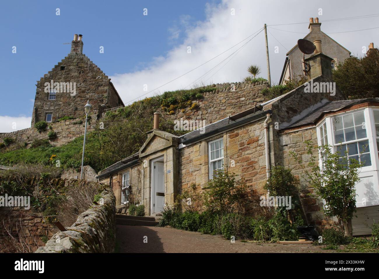 Crail street scene hi-res stock photography and images - Alamy