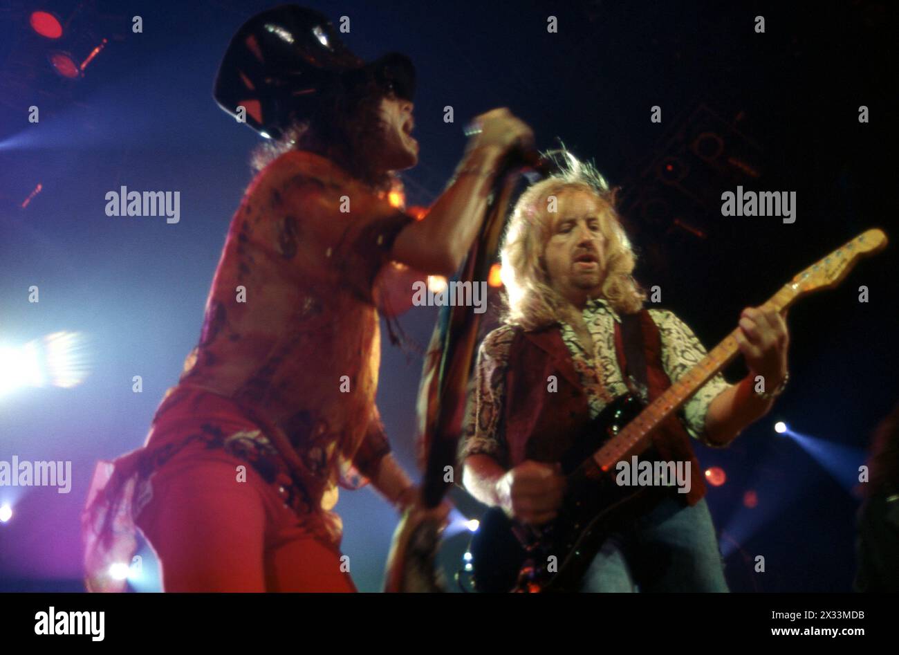 Steven tyler aerosmith hi-res stock photography and images - Alamy