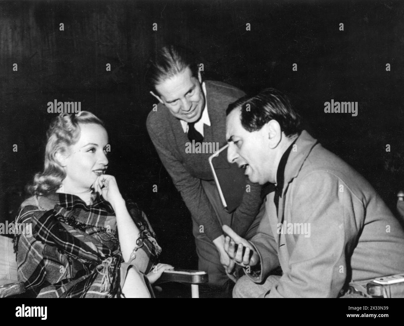 CAROLE LOMBARD, EDWIN JUSTUS MAYER and ERNST LUBITSCH on the set of TO ...