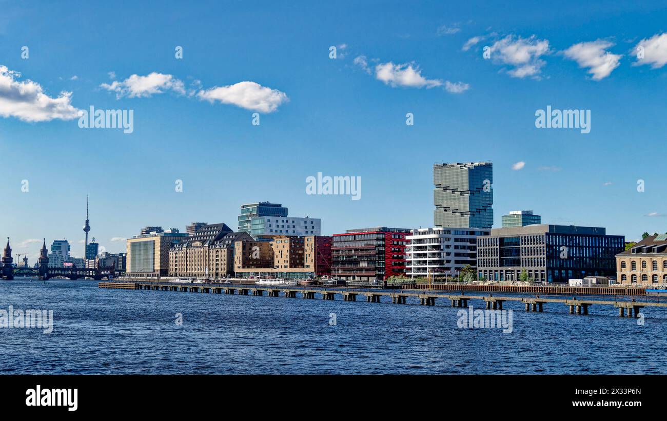 Skyline mit amazon tower hi-res stock photography and images - Alamy