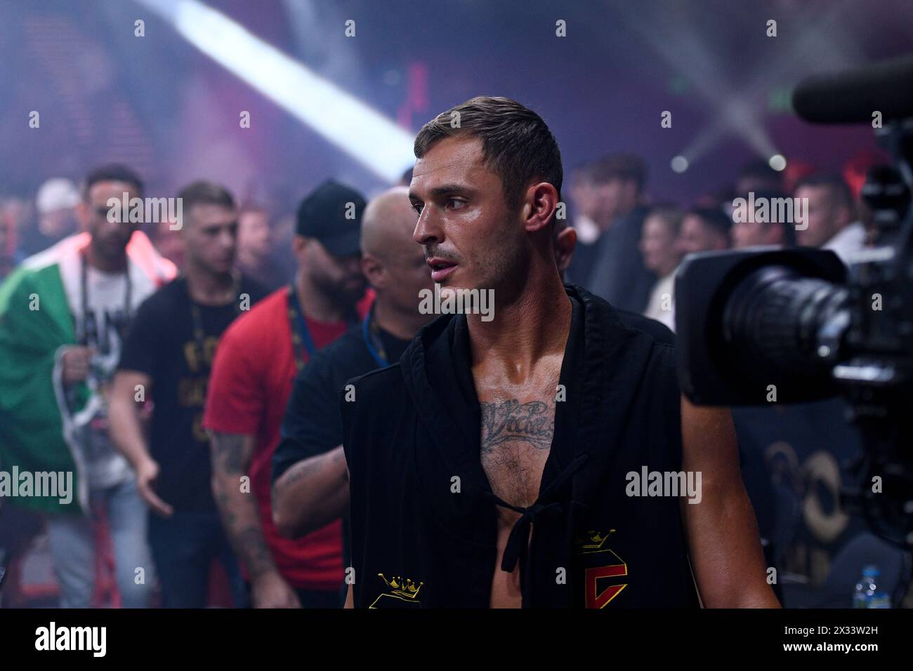 Australian super welterweight title fight hi-res stock photography and ...