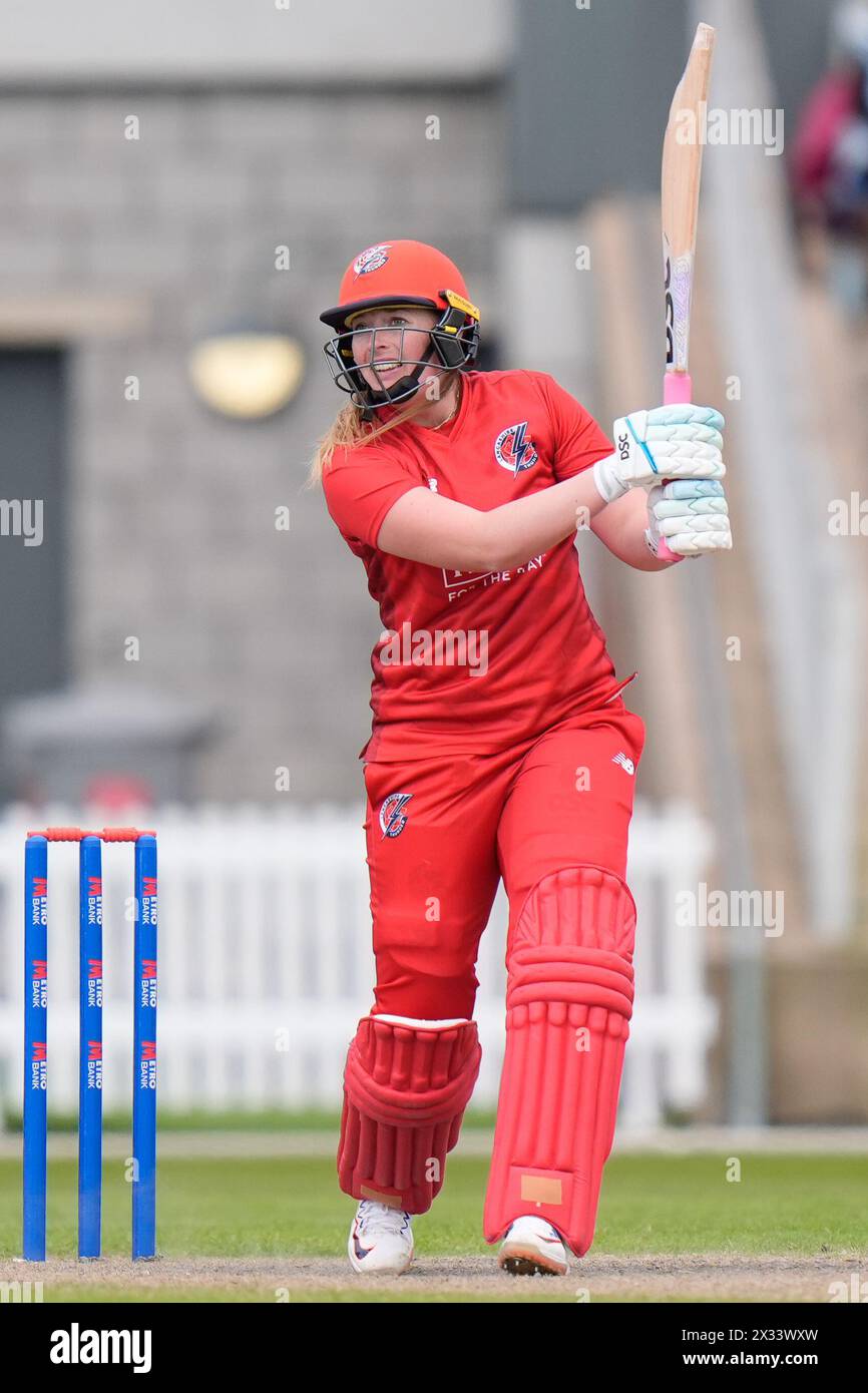 Sophie ecclestone cricket hi-res stock photography and images - Alamy