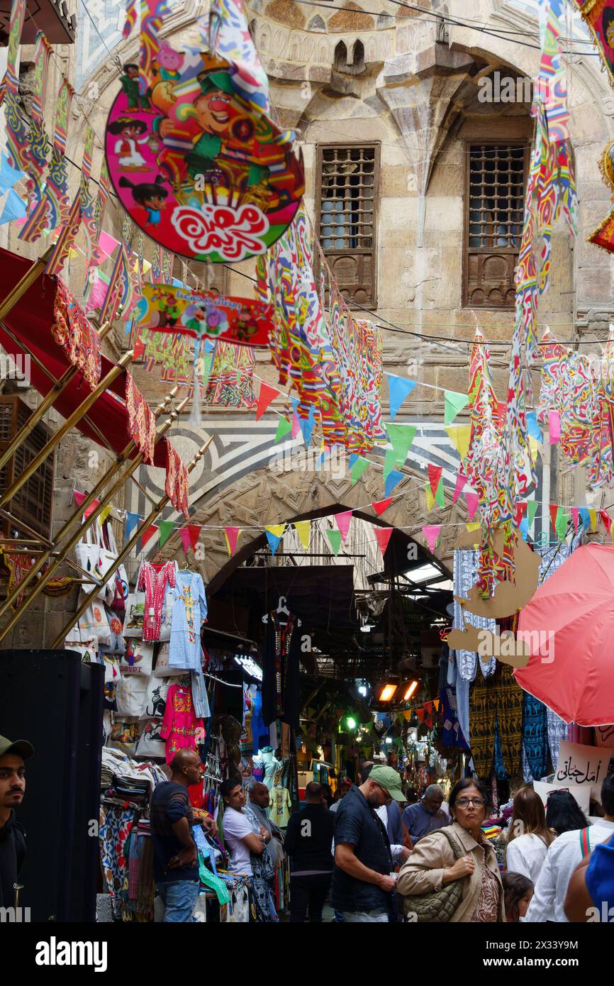 Khan Al-Khalili bazaar market, Western Gate, Bab al-Badistan. Cairo ...